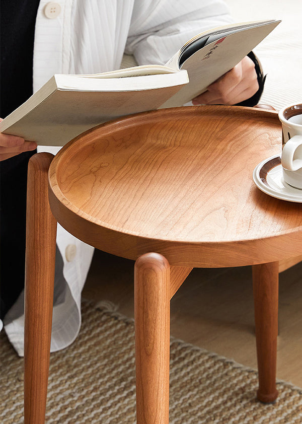 Tas Solid Wood Stool (Stackable) – nichinichi